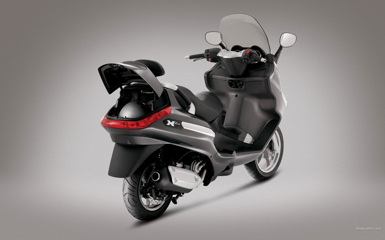 Piaggio XEvo 1280x800 c112 - Tapety na pulpit - samochody sportowe ...