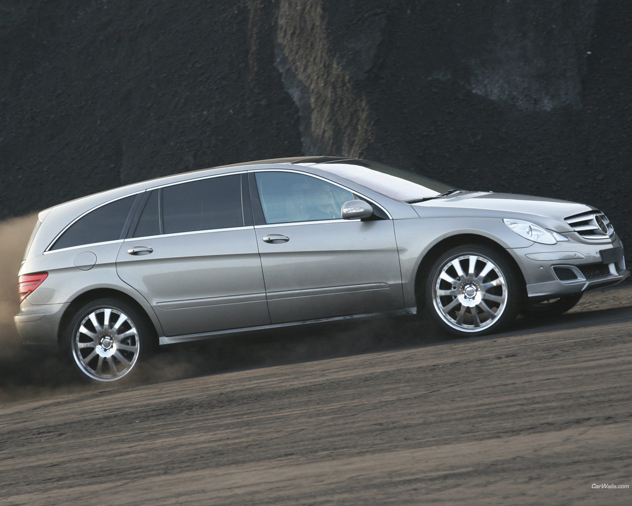 Mercedes Benz R500 Carlsson 1280x1024 b20 - Tapety na pulpit ...